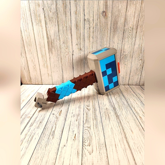 Mincraft | Toys | Nerf Minecraft Stormlander Blasting Hammer Toy Weapon ...